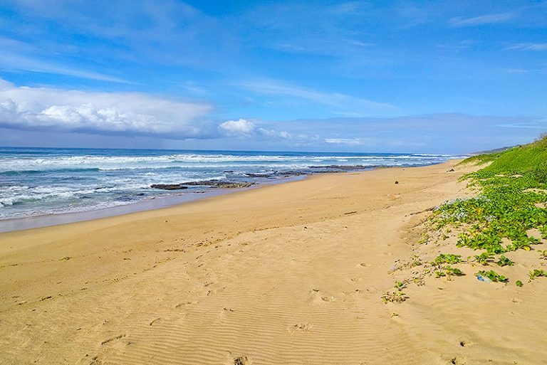 Hidden Gems: 5 Under-the-Radar KwaZulu-Natal Beaches – Drive South Africa